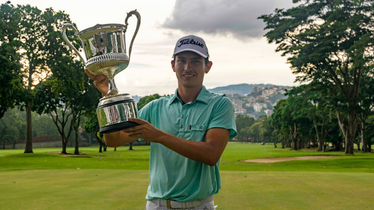 OnlyGolf » Iván Camilo Ramírez se lleva el trofeo en el Abierto de ...